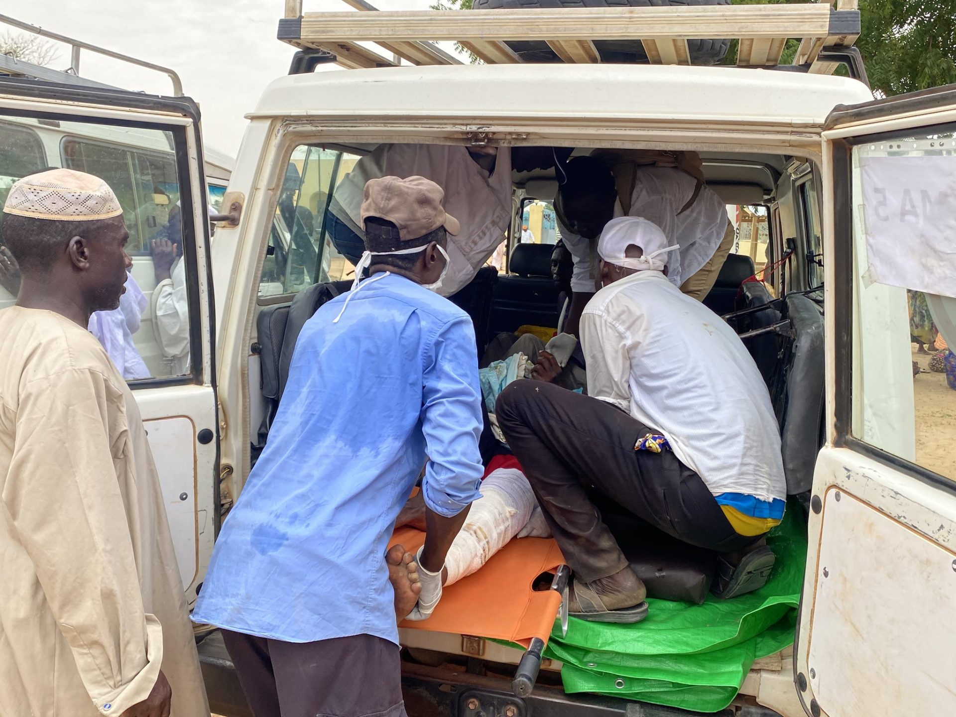 Over 600 war-wounded Sudanese arrive in Adré hospital in eastern Chad ...